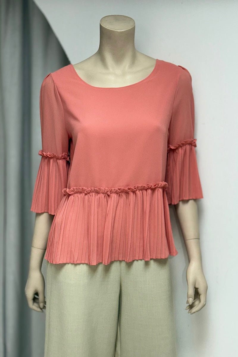 Pleated Bottom Flowy Top – Flaunt It